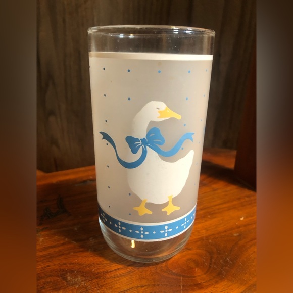 Dining | 8849 One Vintage Libbey Drink Glass Country Goose Blue White ...